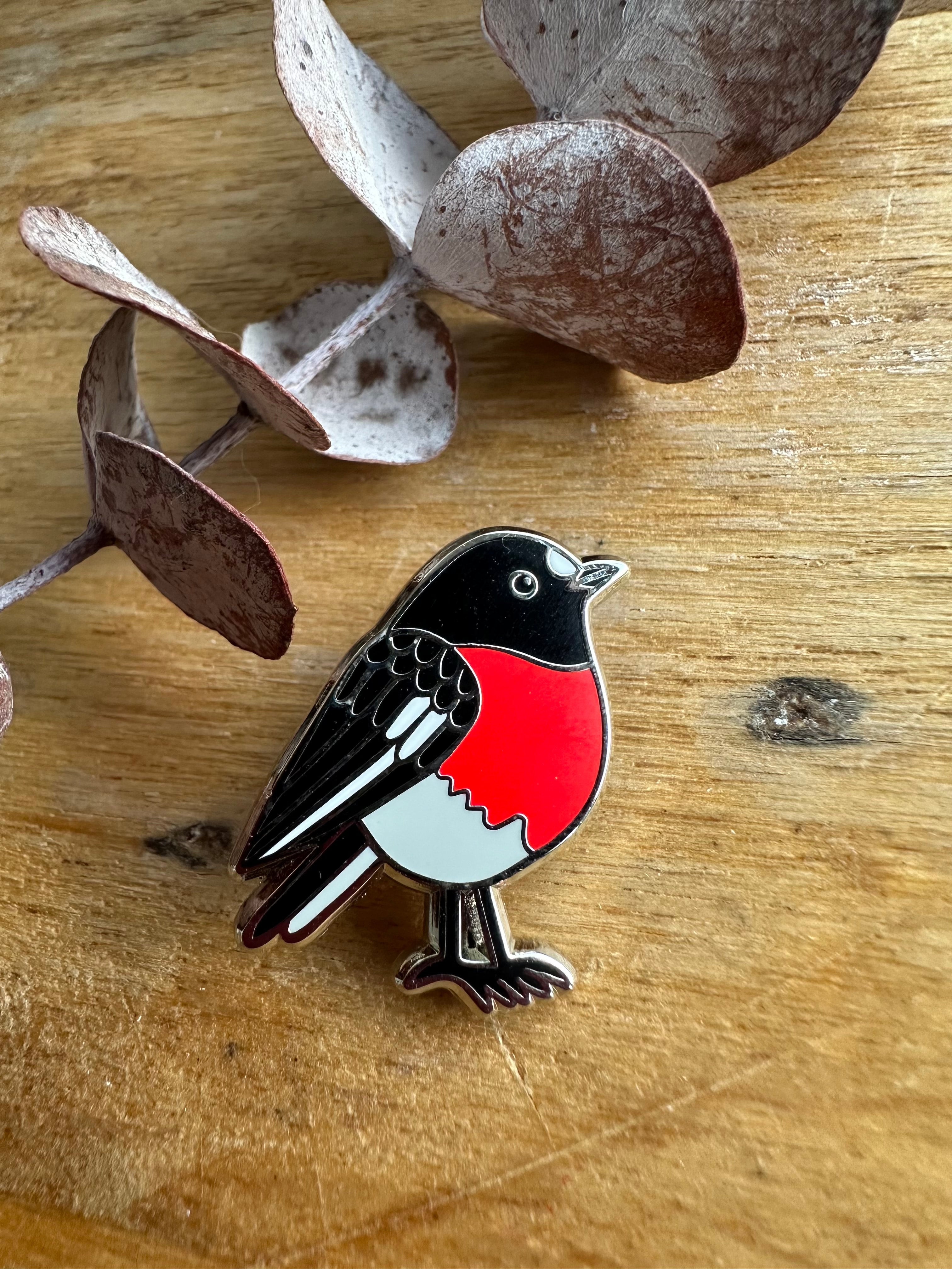 Scarlet Robin - Enamel Pin | PIGMENT Monica Reeve